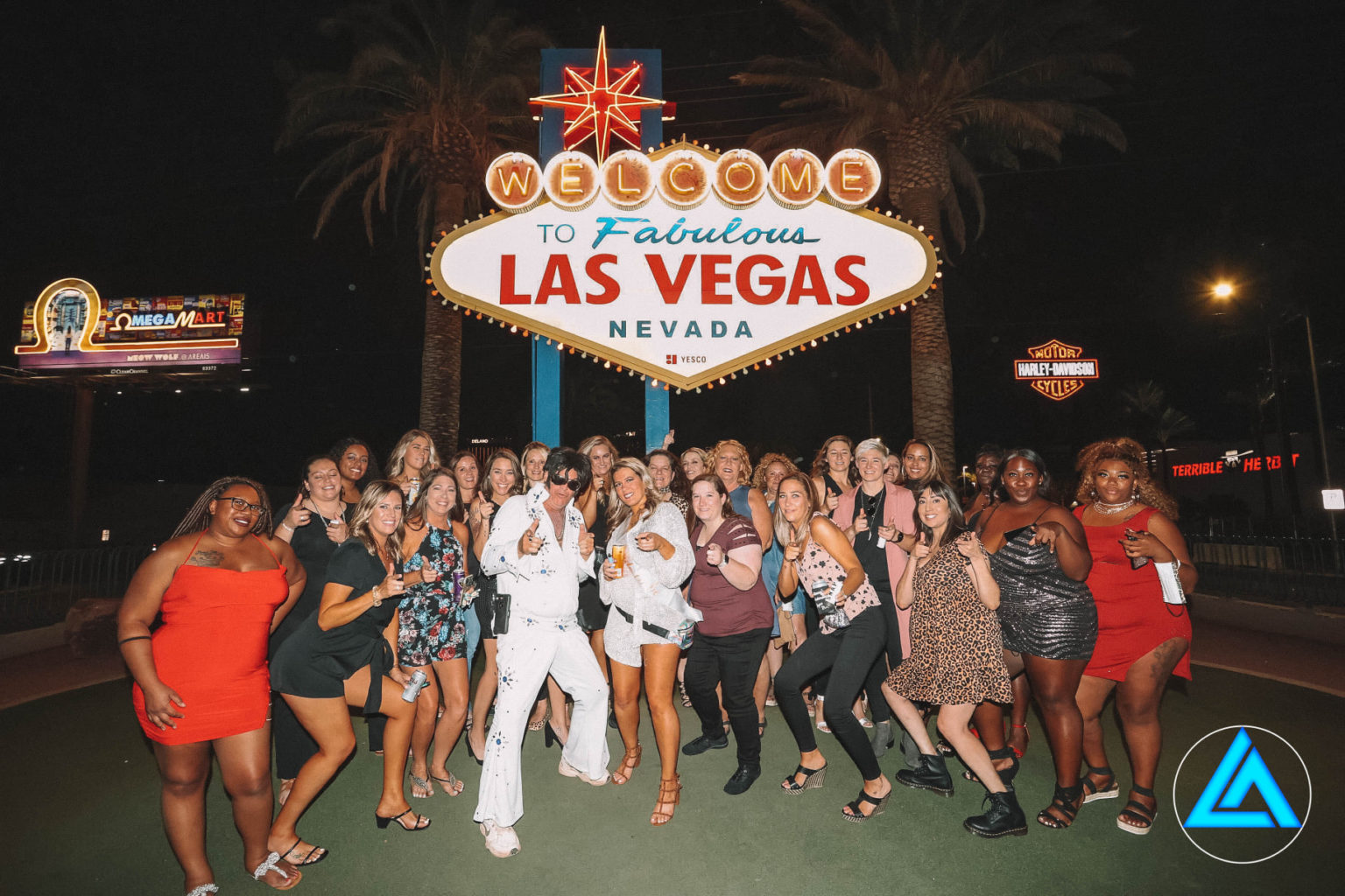 What is a Las Vegas Club Crawl - LA Epic Club Crawls Las Vegas