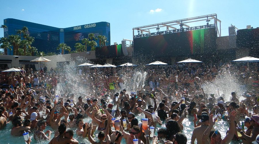Best Pool Parties In Vegas - Las Vegas